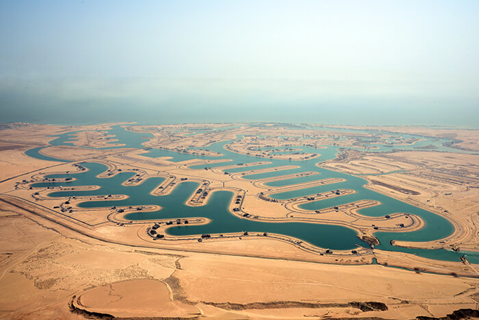 Kuwait leva mar ao deserto em cidade artificial